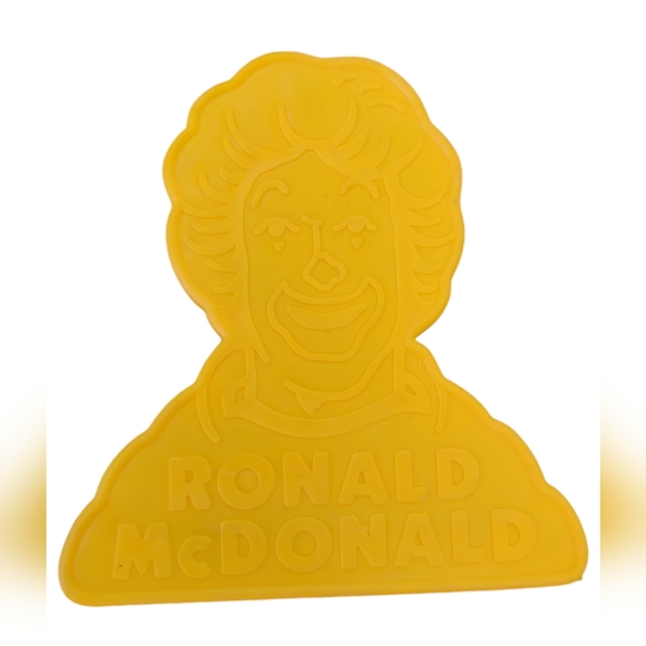 Kitchen | Vintage Plastic Yellow Ronald Mcdonald Vintage Mcdonald ...